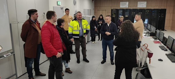 Explore ‘Little Korea’ in Poland: LG Energy Solution Wroclaw – LG ...